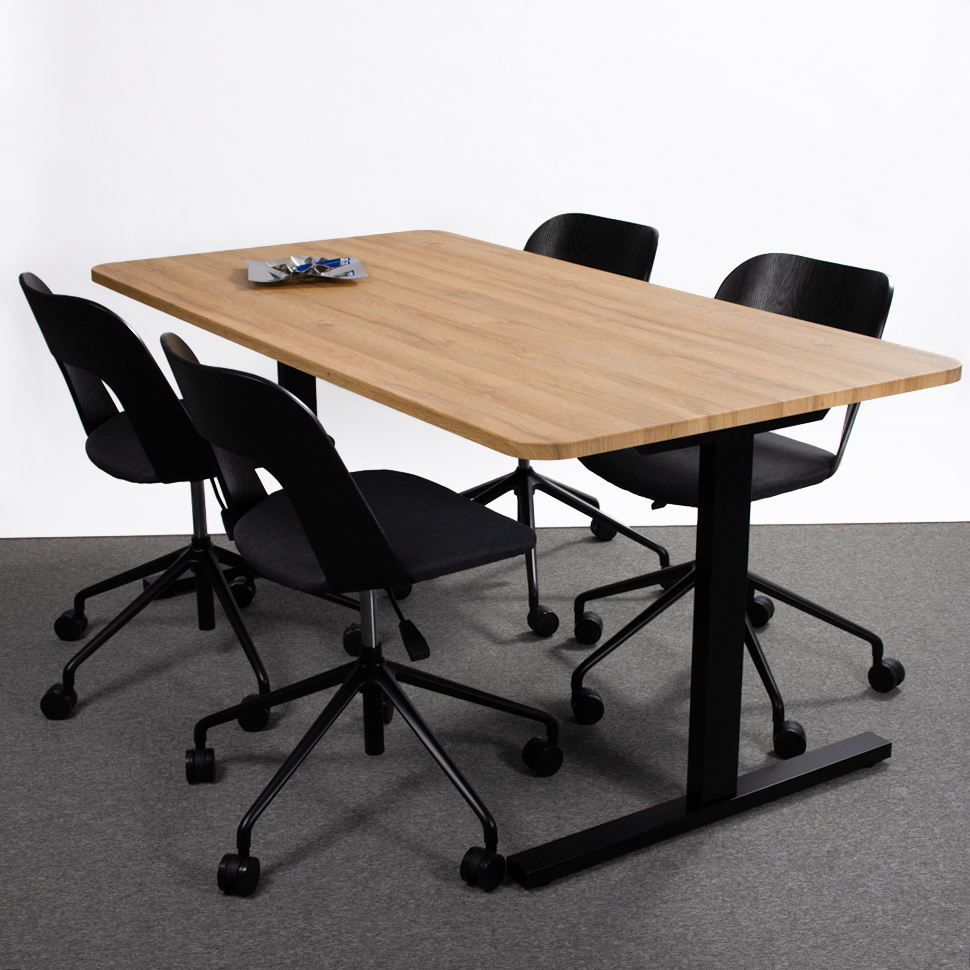 Easy pöytä - Yrityskalusto